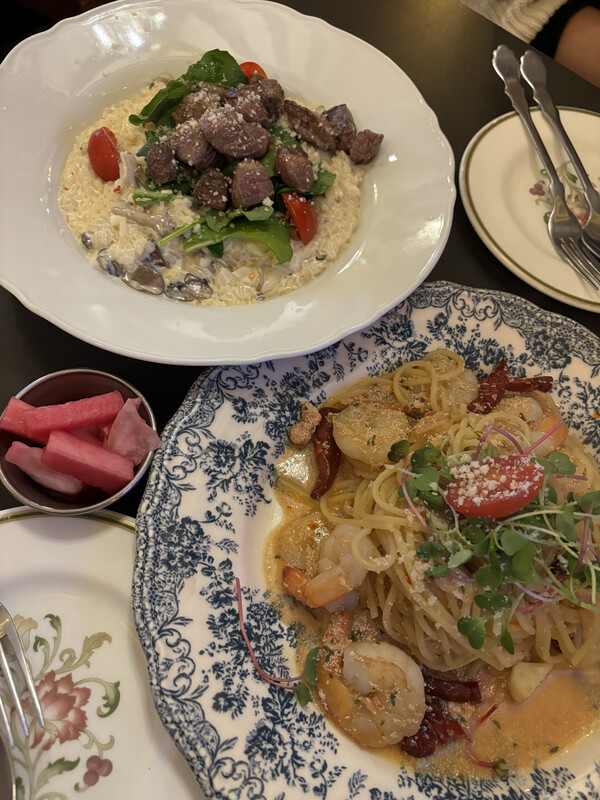 Step Back in Time: Seosulla-gil’s Treasures Await